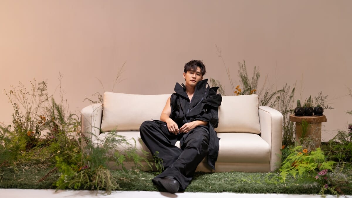 KINI DIKENALI SEBAGAI ALVN, ALVIN CHONG LANCAR LAGU INGGERIS DEBUT PERTAMA